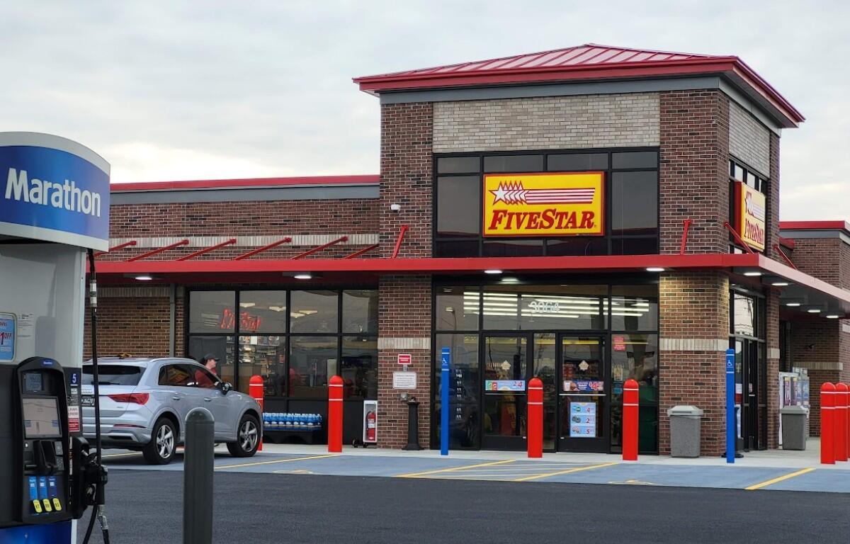 New FiveStar convenience store and gas station opens on Pembroke Road ...